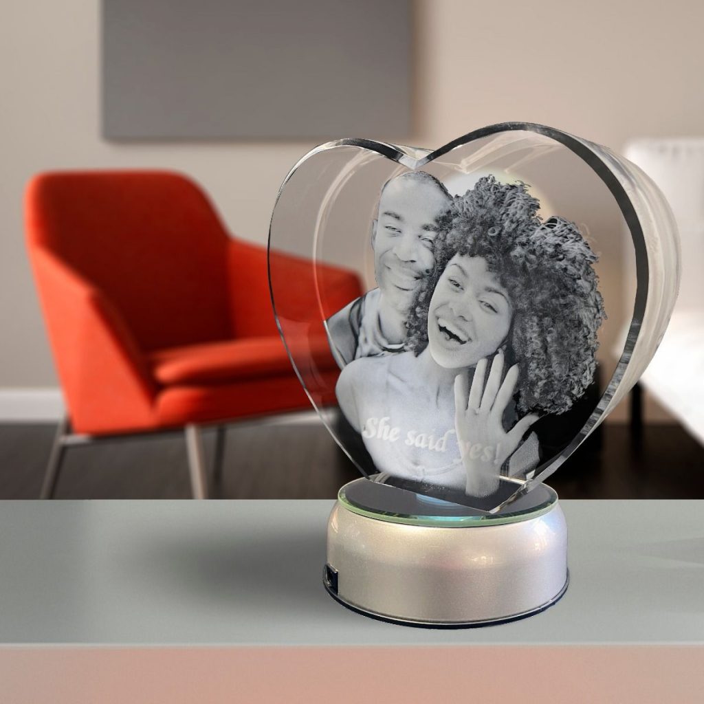 Get A Perfect Gift Idea of 3D Crystal Heart - 3D Crystal AE